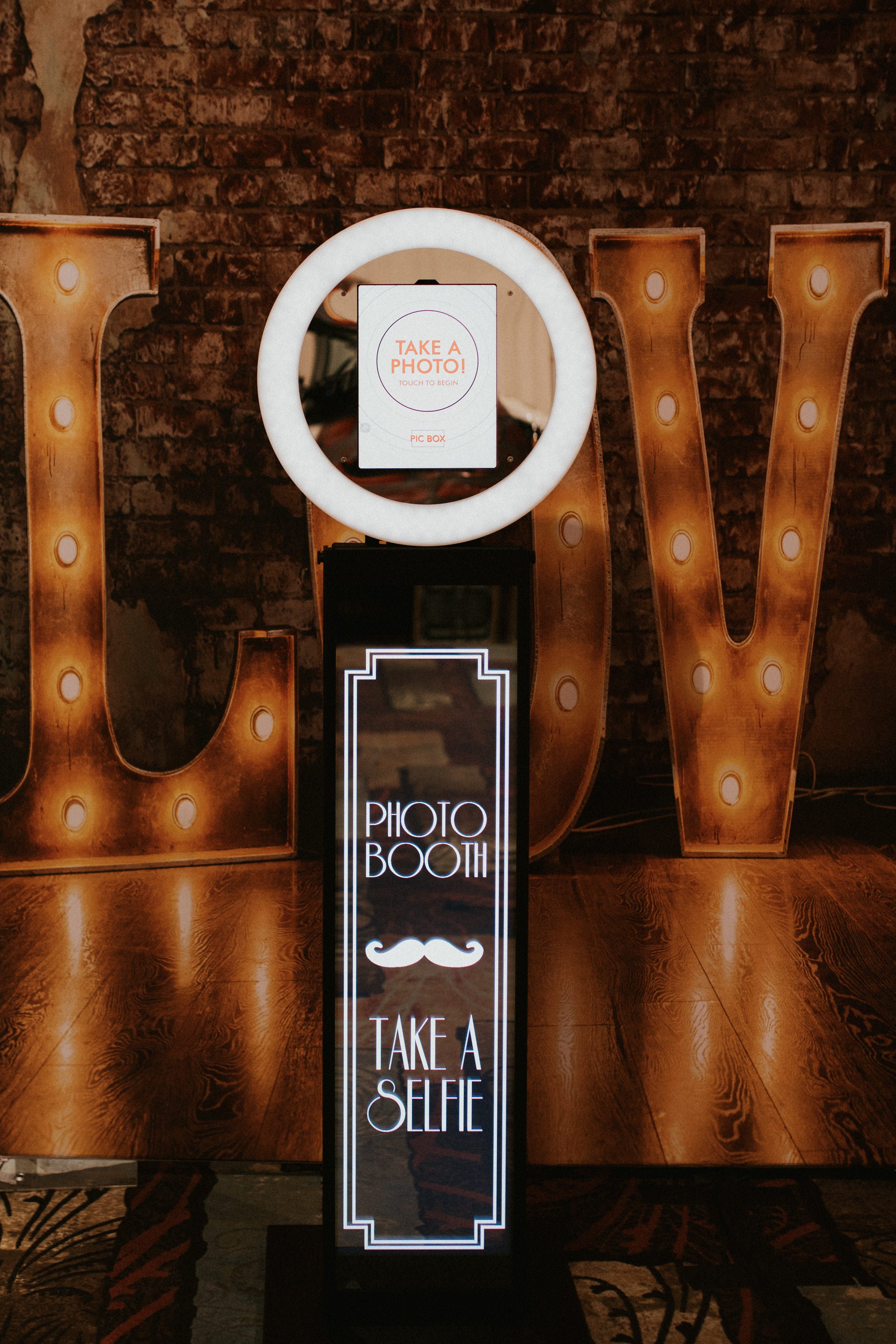 Picbox Reflection iPad Photo Booth for Events & Activations – PicBox ...